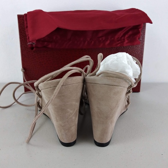 Tamara Mellon | Shoes | Nude Wedge String Strap 42 Us 2 | Poshmark